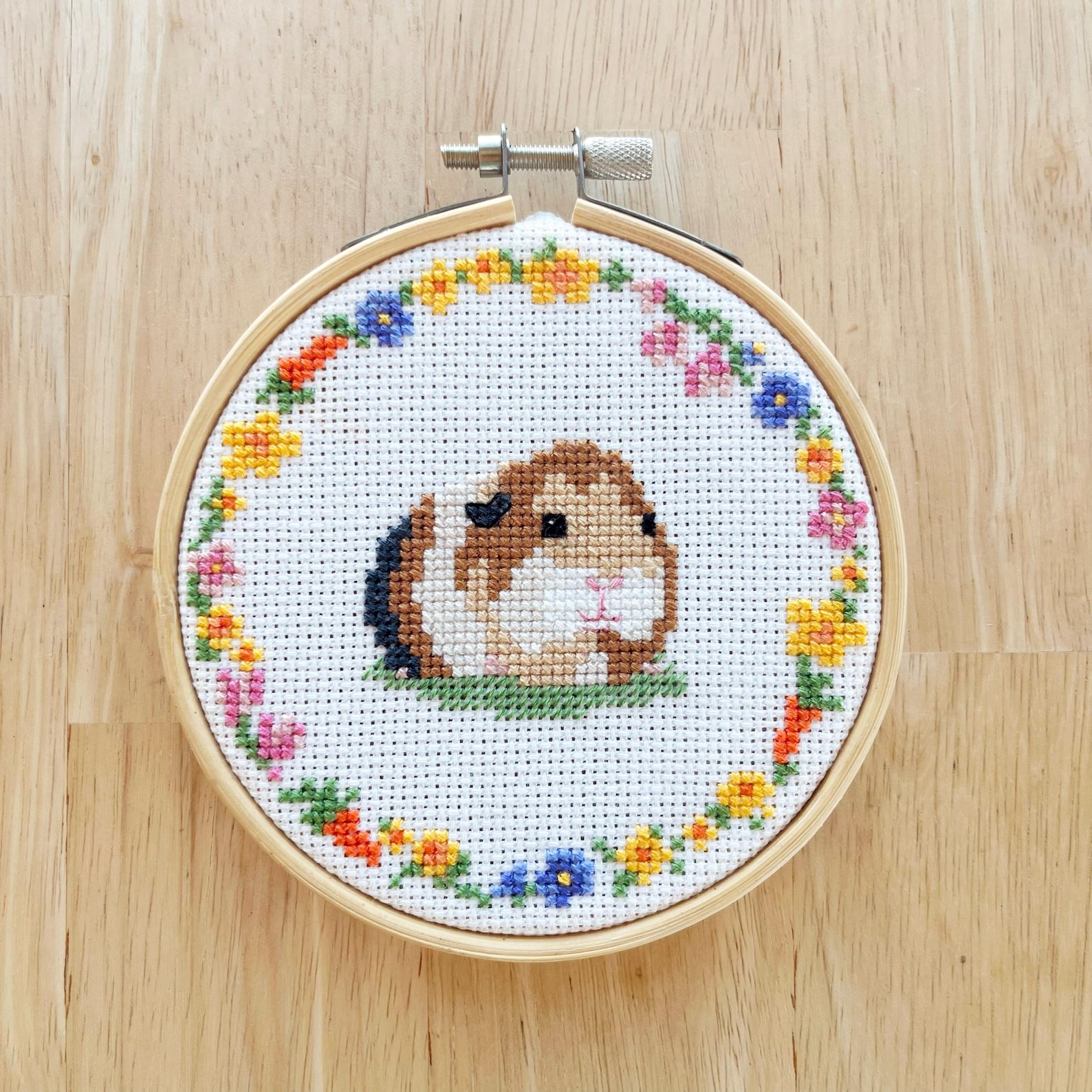 Guinea Pig Cross Stitch Pattern: Floral Circle (PDF Download) - Etsy