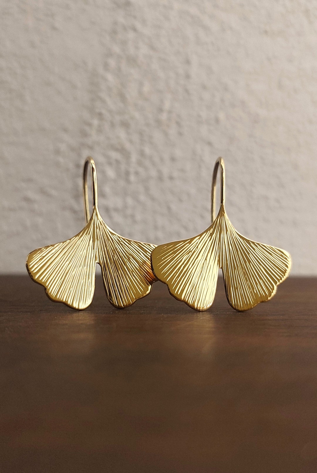 GINKGO - 18kt Gold Ginkgo Earrings - Hand Engraved - Ginkgo Biloba ...