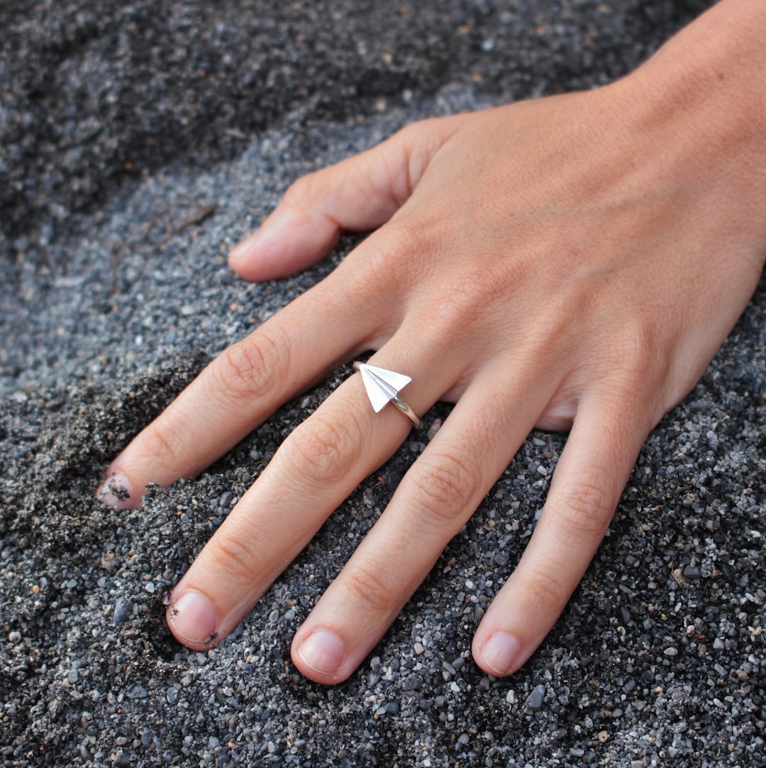 ORIGAMI - Sterling Silver Paper Plane Ring - Calcagnini Gioielli - Etsy