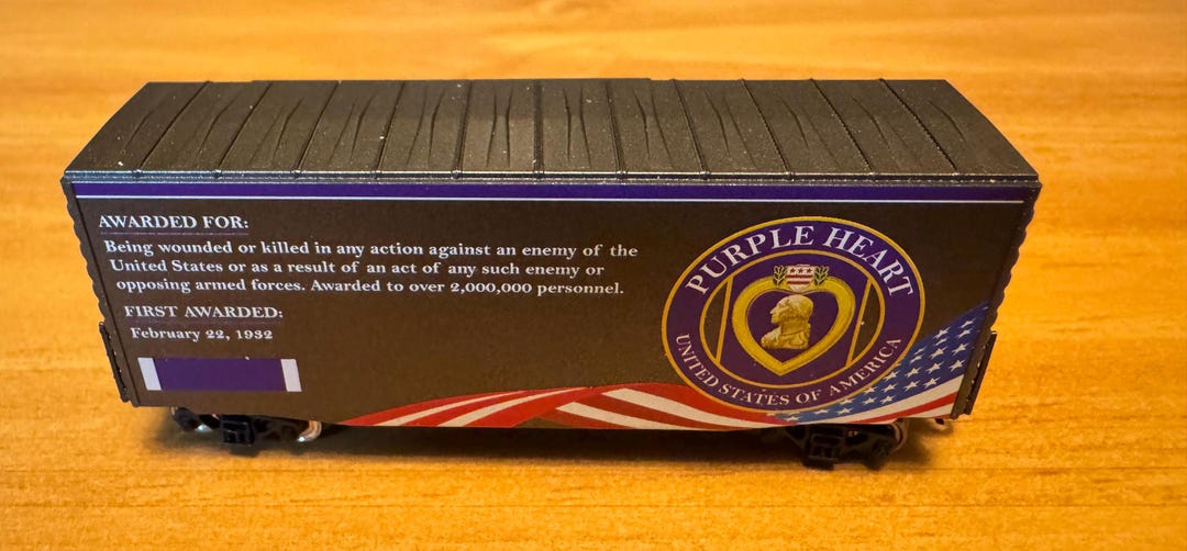 N Scale US Military Purple Heart 40' Boxcar - Etsy