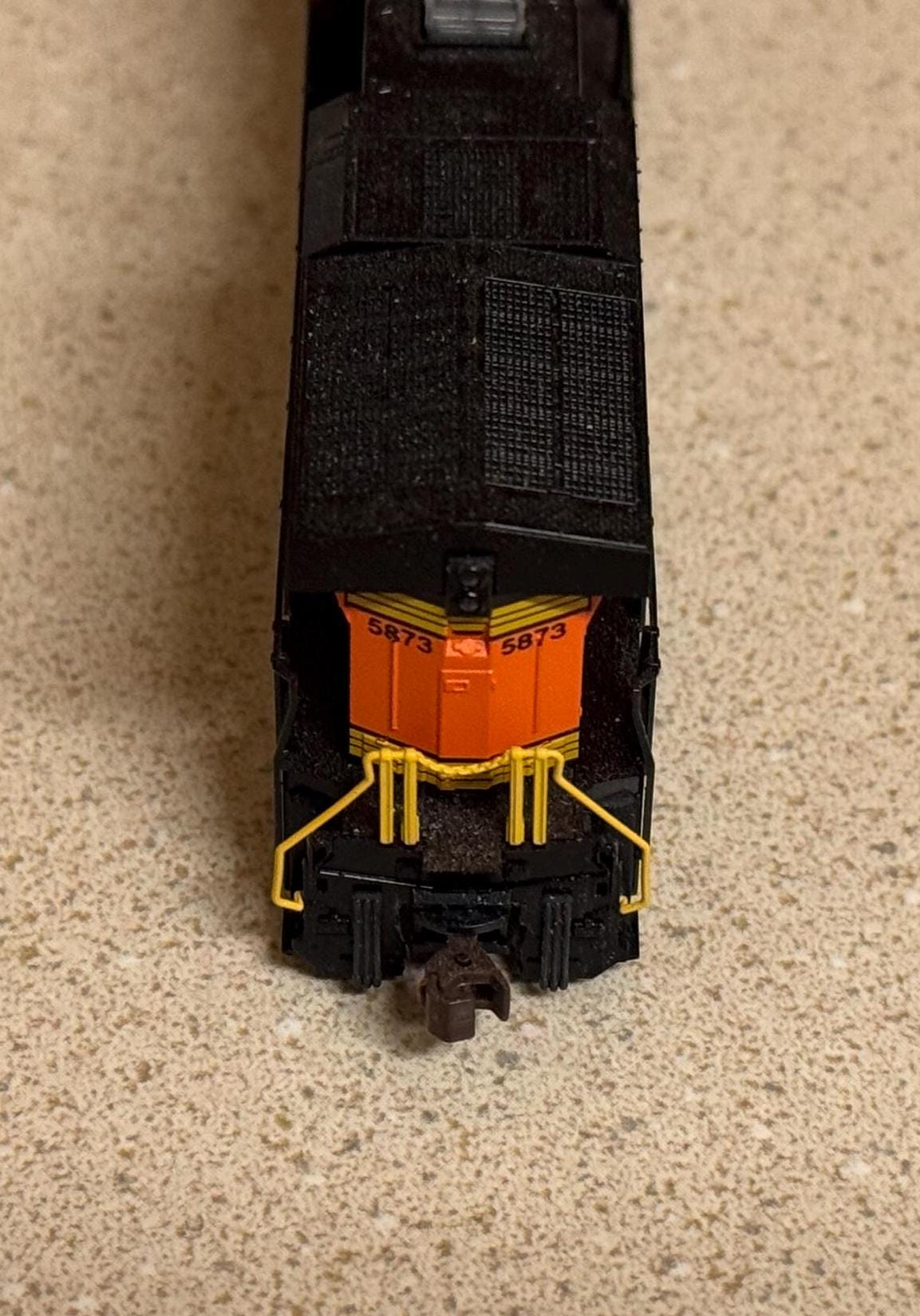 Kato N Scale BNSF #5873 ES44AC - Swoosh Logo - DCC Ready W/(5) TLCX ...