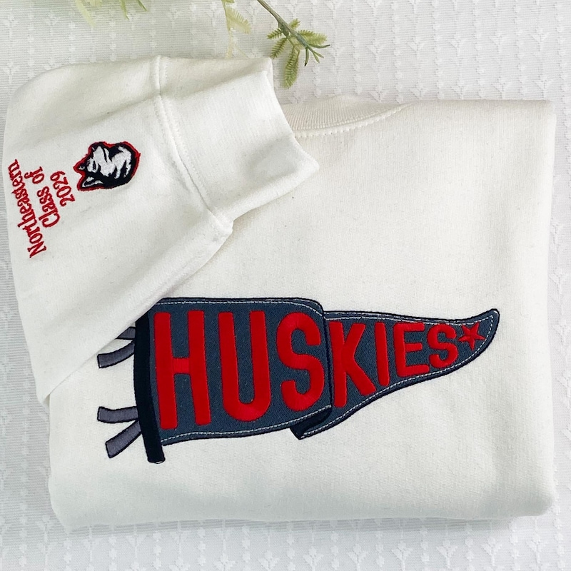 Pennant Sweater College - Etsy