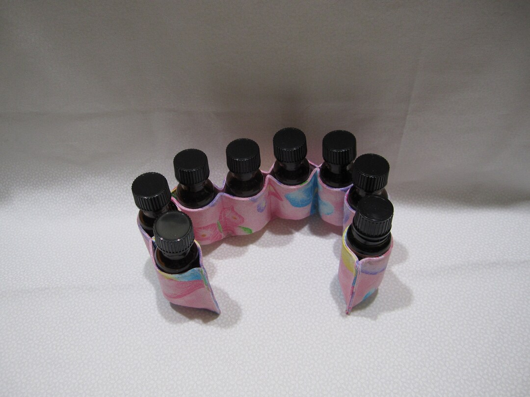 Essential Oil Holder, Take Along Pouch for Oils, Doterra Oils, Holds 8 ...