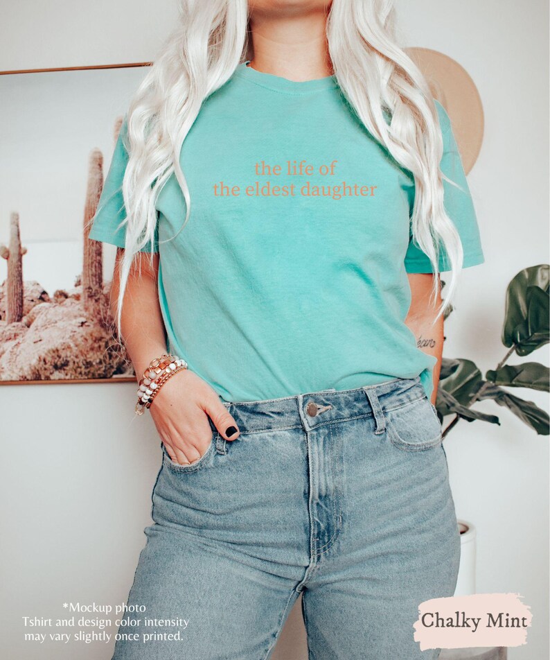 The Life of the Eldest Daughter Graphic Tee - Oldest Daughter Era - Etsy