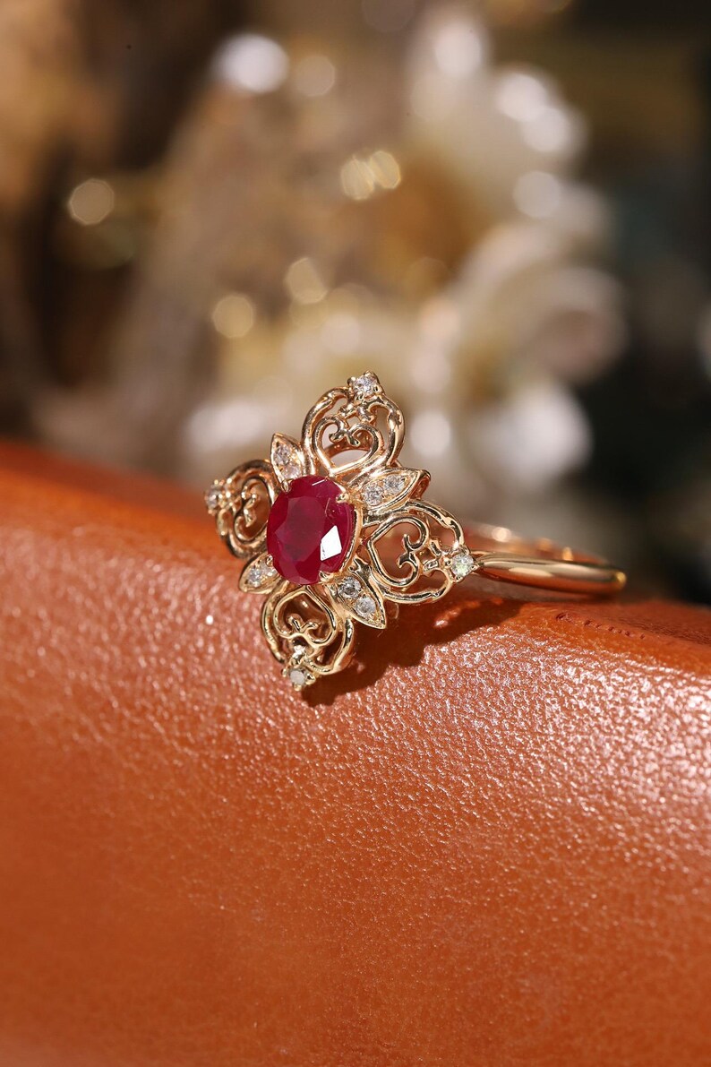 Vintage 18K Gold Ruby Ring: Genuine Diamond Engagement Ring - Etsy