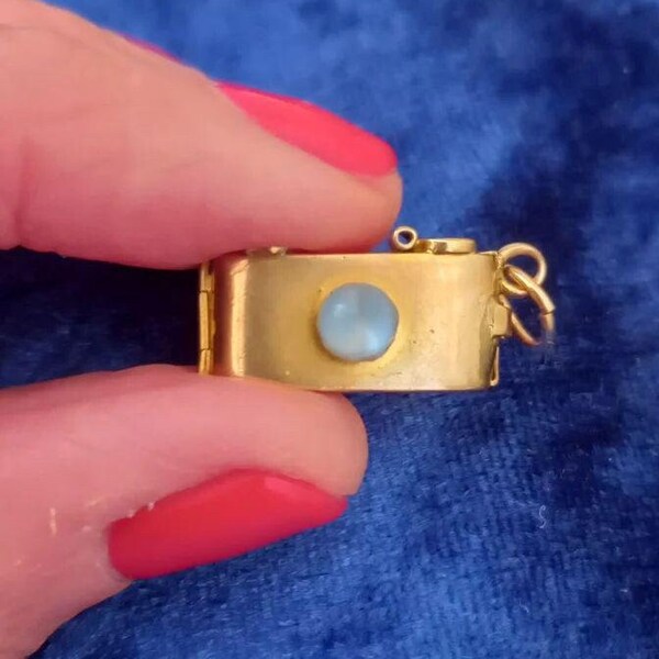Camera Locket - Etsy