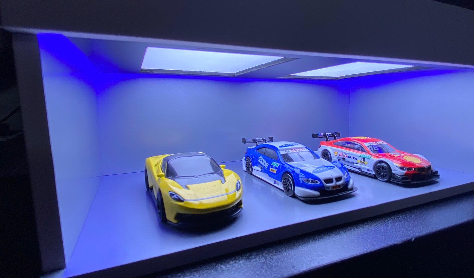 Custom Diorama Garage Theme With Led Light Scale 1/64 - Etsy