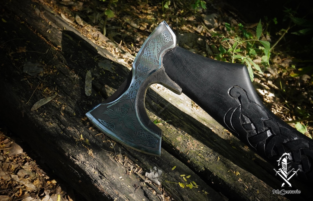 Raven Axe | Black Raven Engraved Tactical Axe | Hand-forged Tomahawk ...
