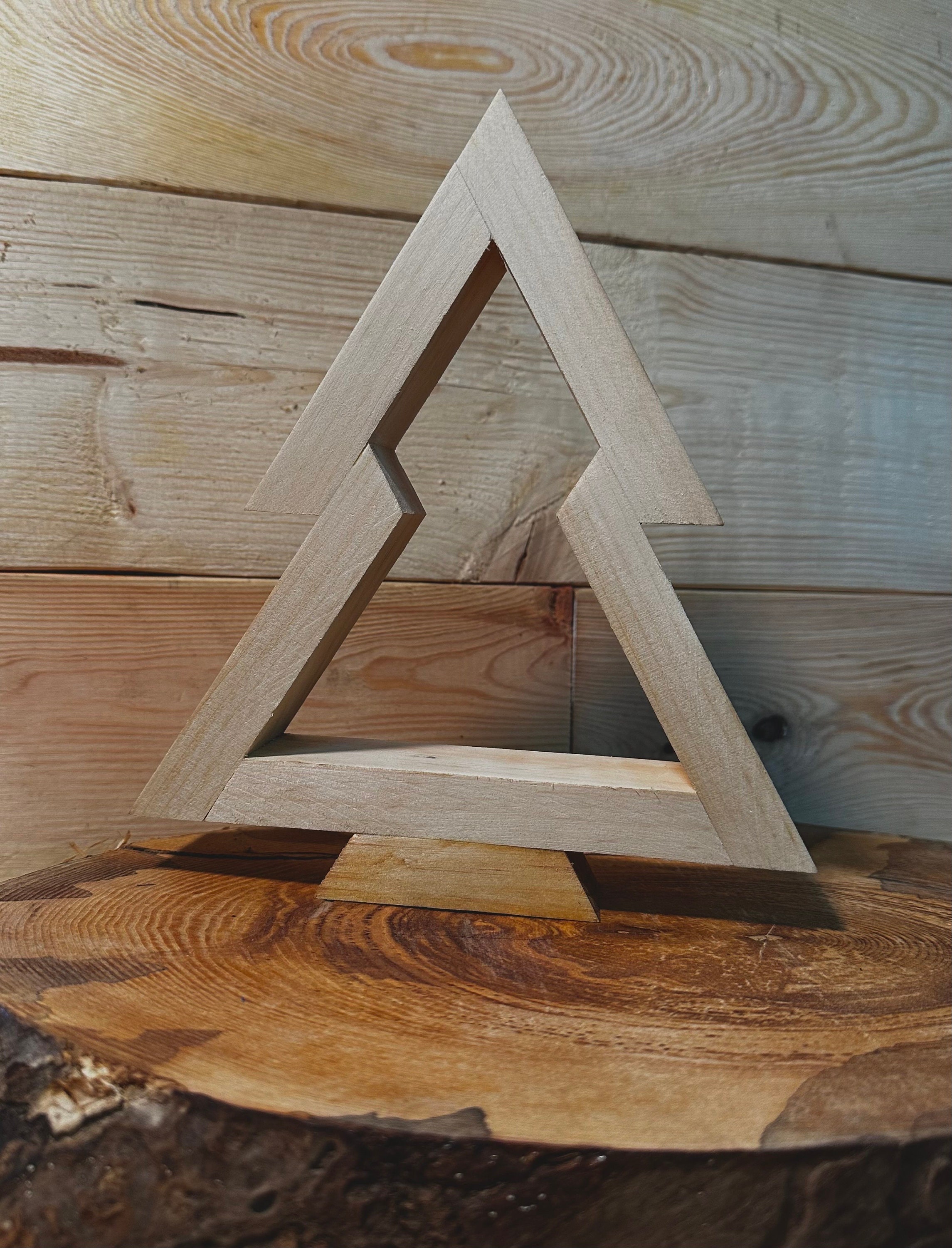 Rustic Wood Christmas Tree Holiday Decoration Rustic Christmas ...