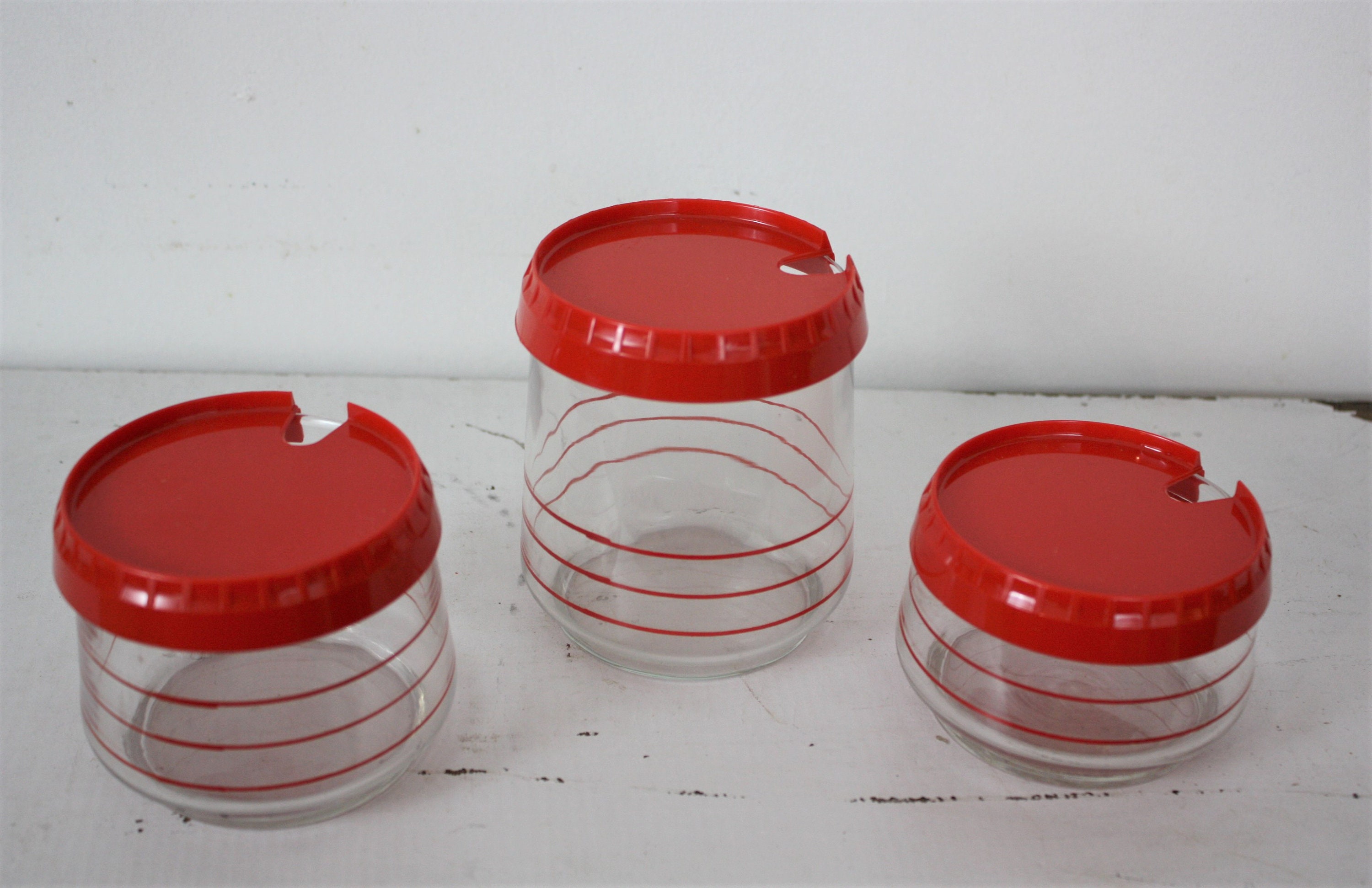 Plástico rojo y vidrio transparente con contenedores de | Etsy