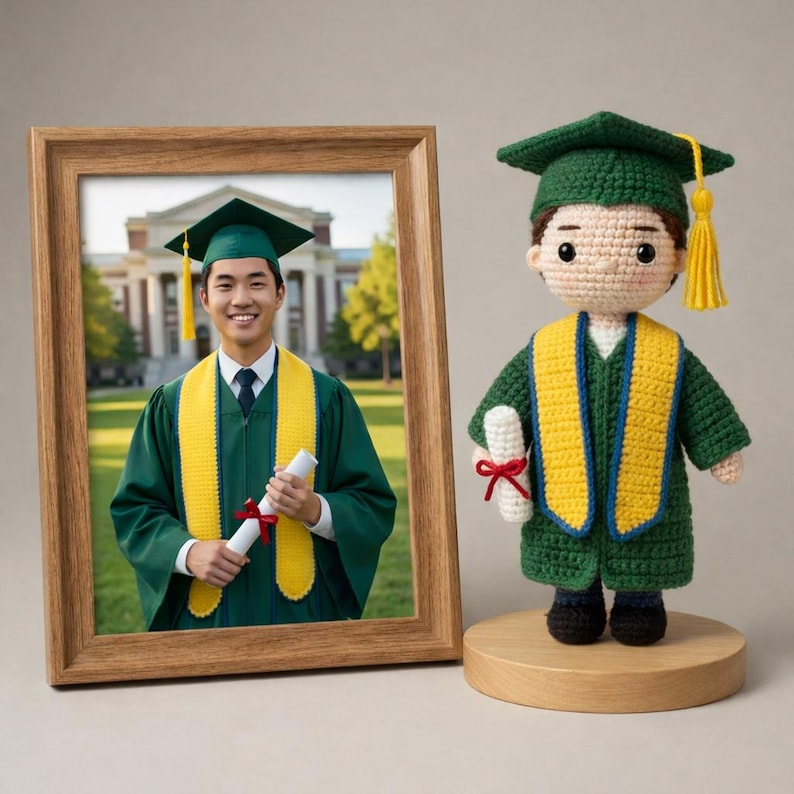 Custom Crochet Graduation Doll, Personalized Graduation Gift, Handmade ...