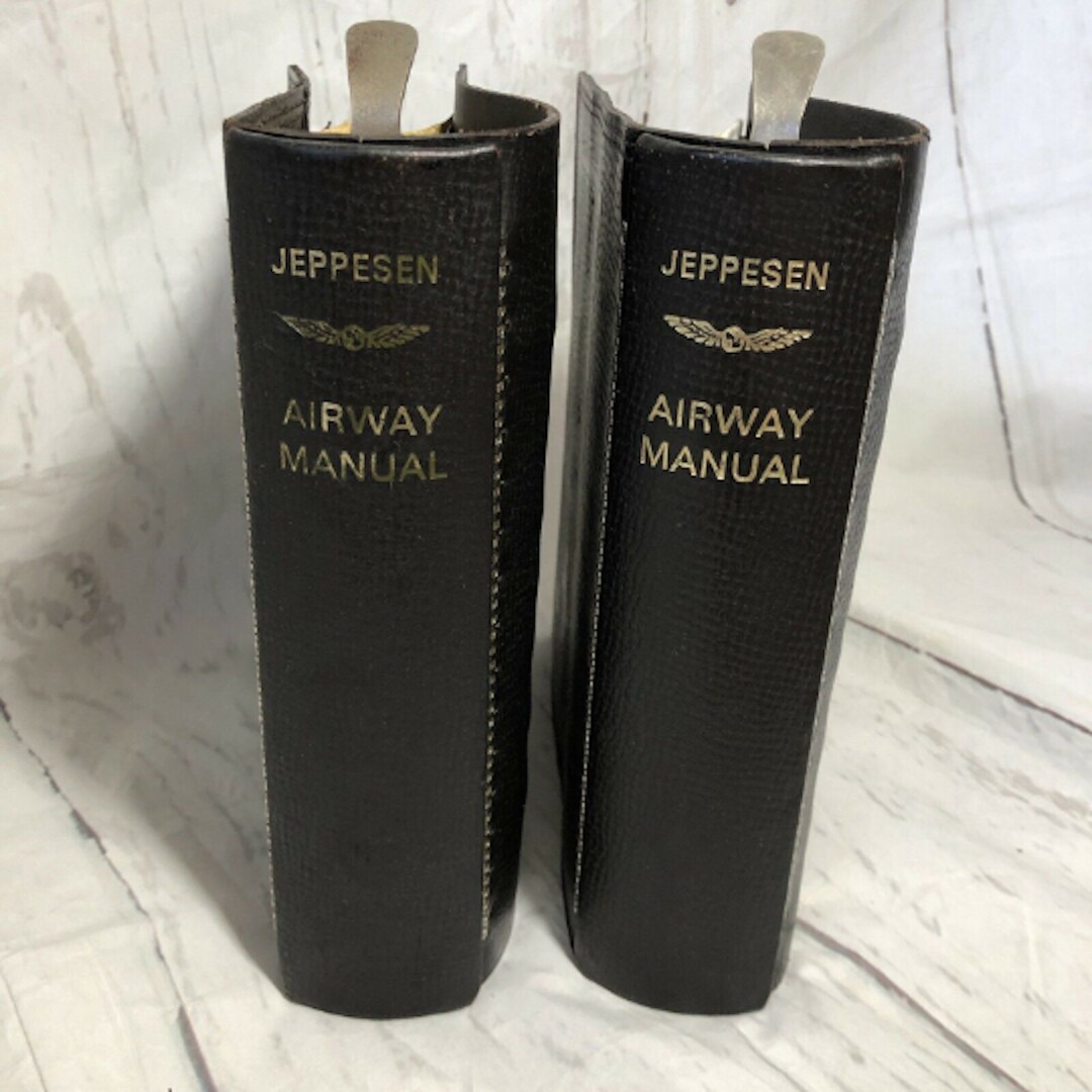 Jeppesen Airway Flight Binders 2 Black Leather With Gold Text Vintage ...