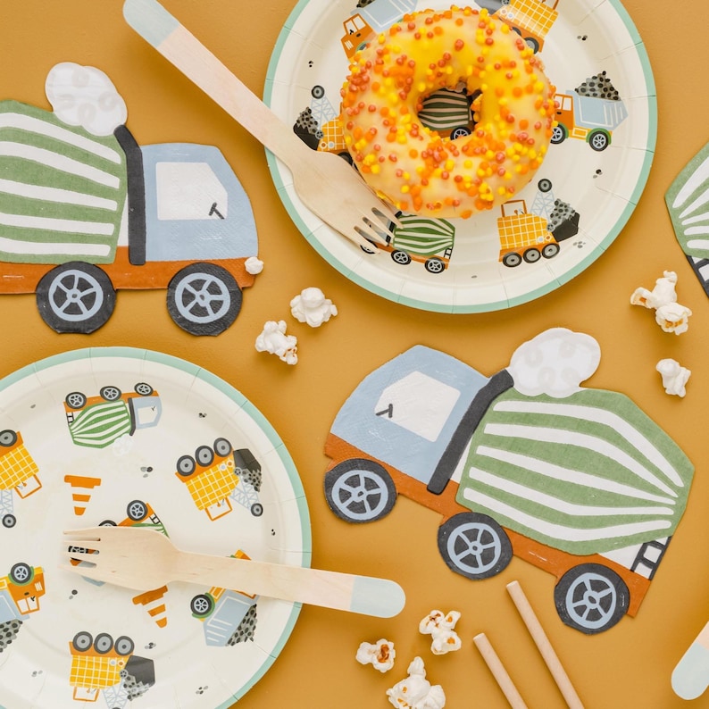 CONSTRUCTION SITE COLLECTION - Paper Plates Construction Vehicles ...