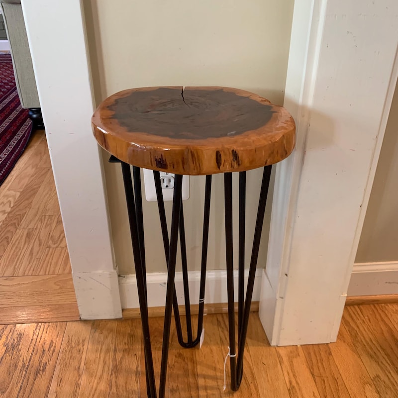 Live Edge End Table - Etsy