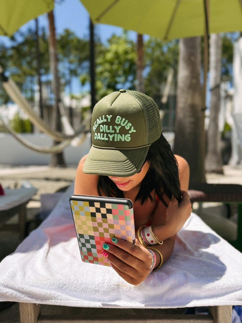 ETTA OG | Dilly Dallying Trucker Hat - Green - Etsy