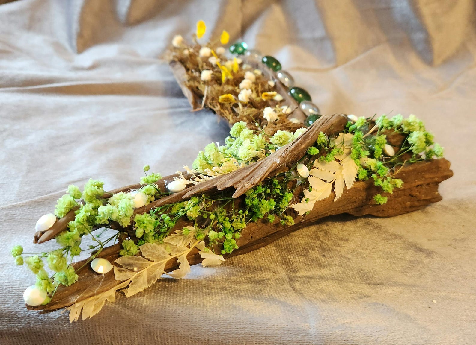Handcrafted Garden on Driftwood - Etsy