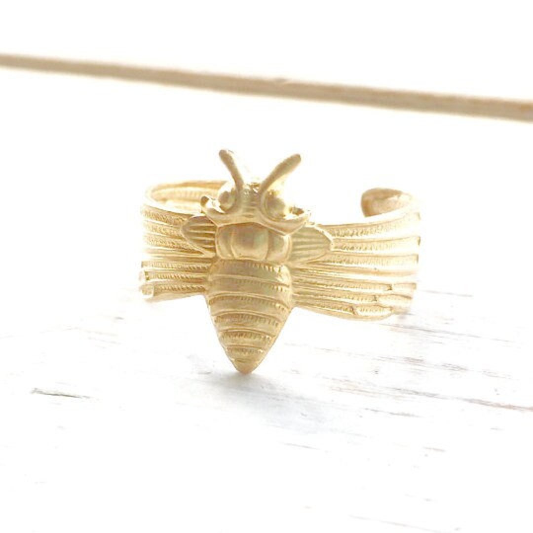 Moth Ring Vintage Bee Ring Gold Insect Bug Ring Fairy Ring Woodland ...