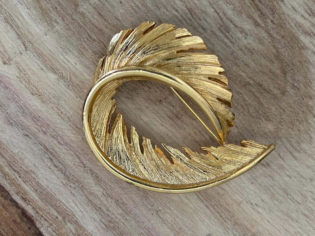Vintage Mid Century Gold Tone Folded Feather Brooch - Etsy