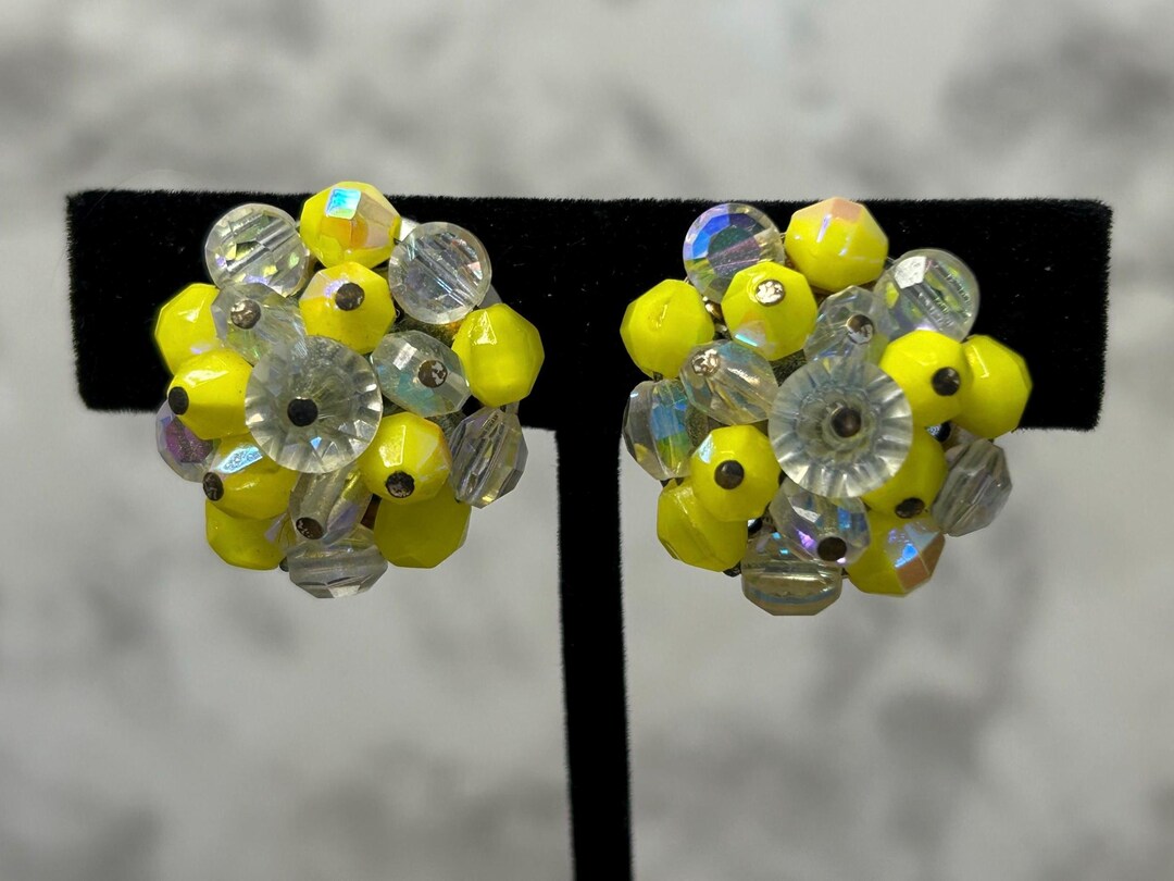 Vintage Signed 1950s Laguna Yellow and Clear Bead Cluster Clip on ...