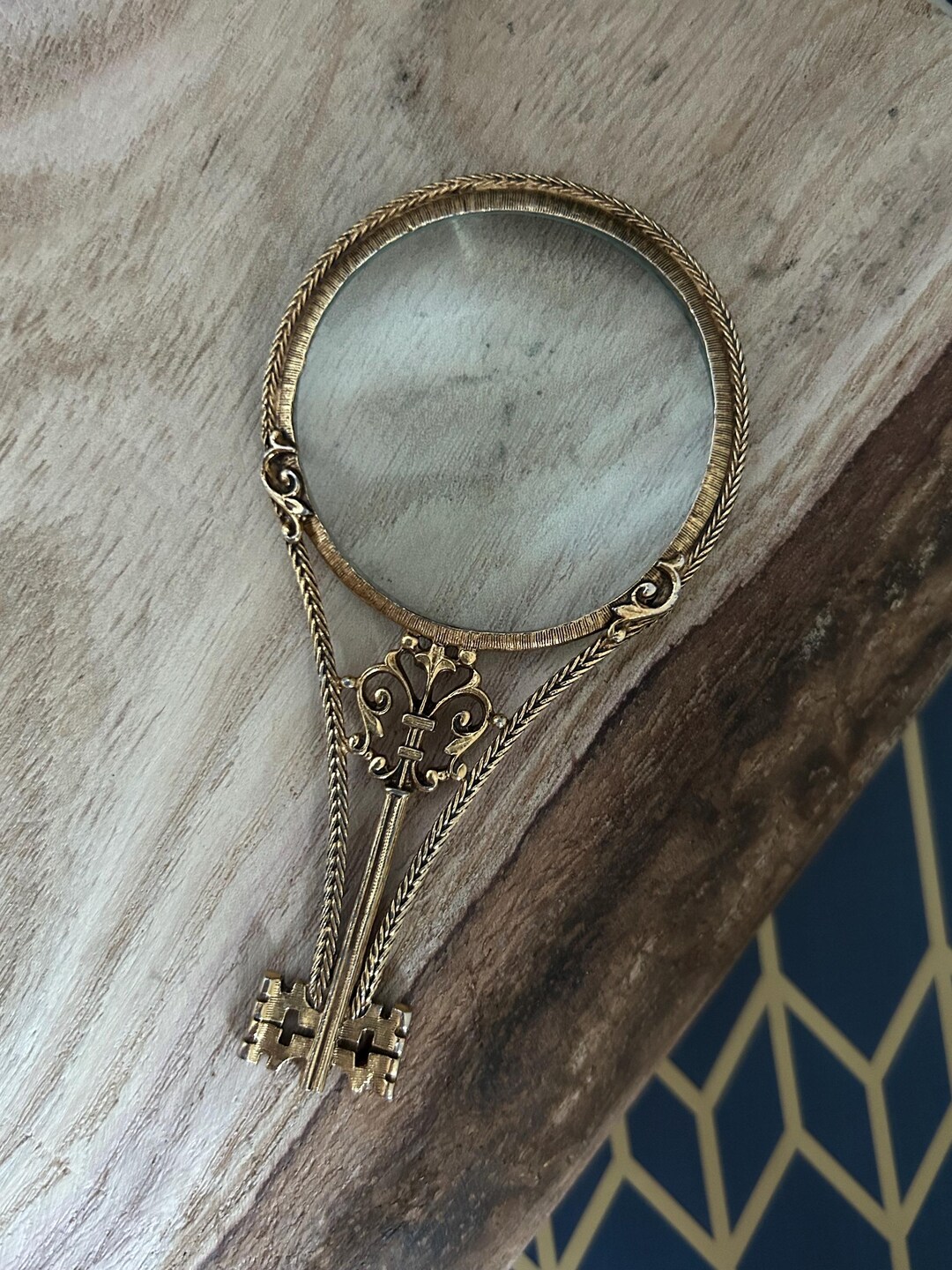 Vintage Florenza Skeleton Key Magnifying Glass - Etsy