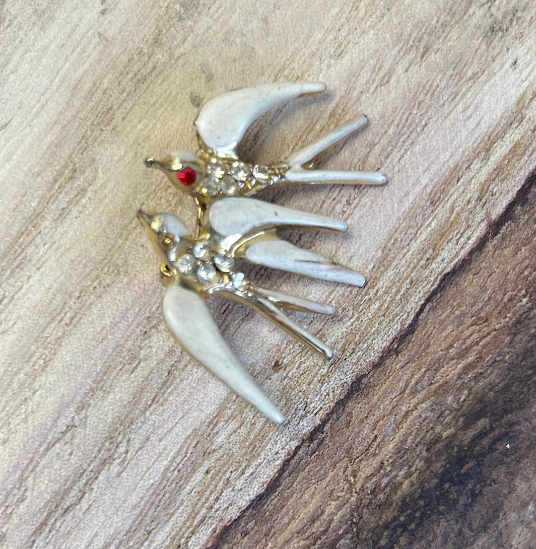 Vintage Two Turtle Doves Brooch - Etsy