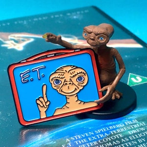 ET Pin - E.T. Enamel Pin - ET the Extraterrestrial - I'll Be Right Here ...