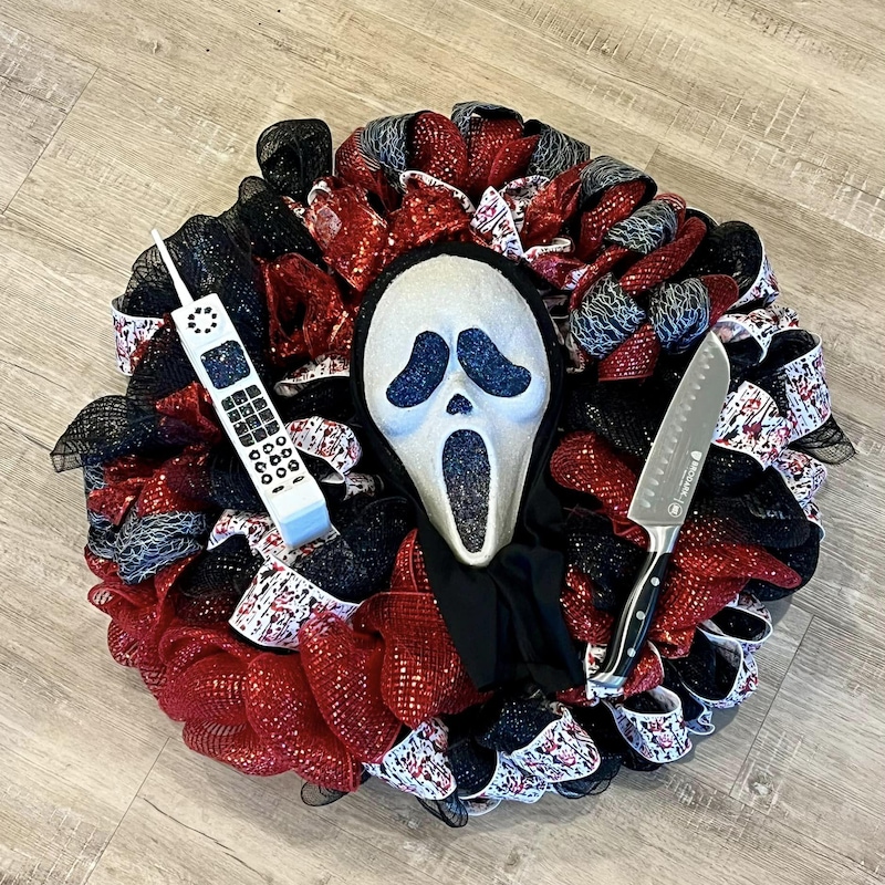 Horror Movie Wreath - Etsy