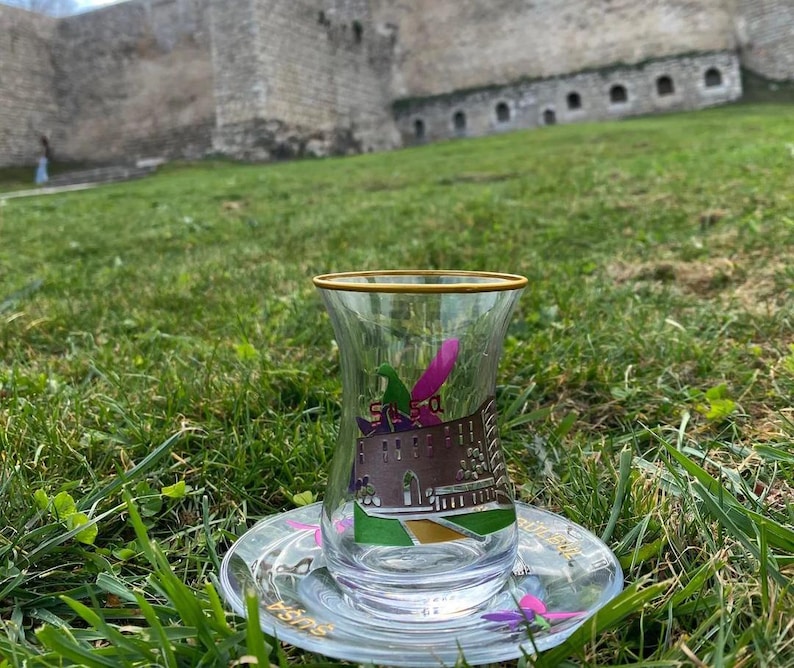 Boxed Azerbaijan Teaset - Armudu Tea Glass, Set of 1 Glasses and 1 ...