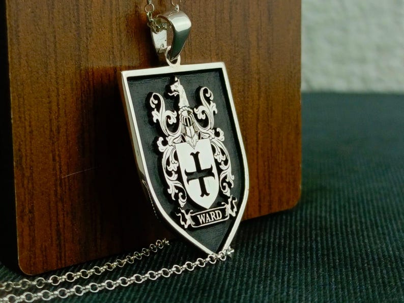 Personalized Family Crest Necklace: Engraved Silver Pendant - Etsy