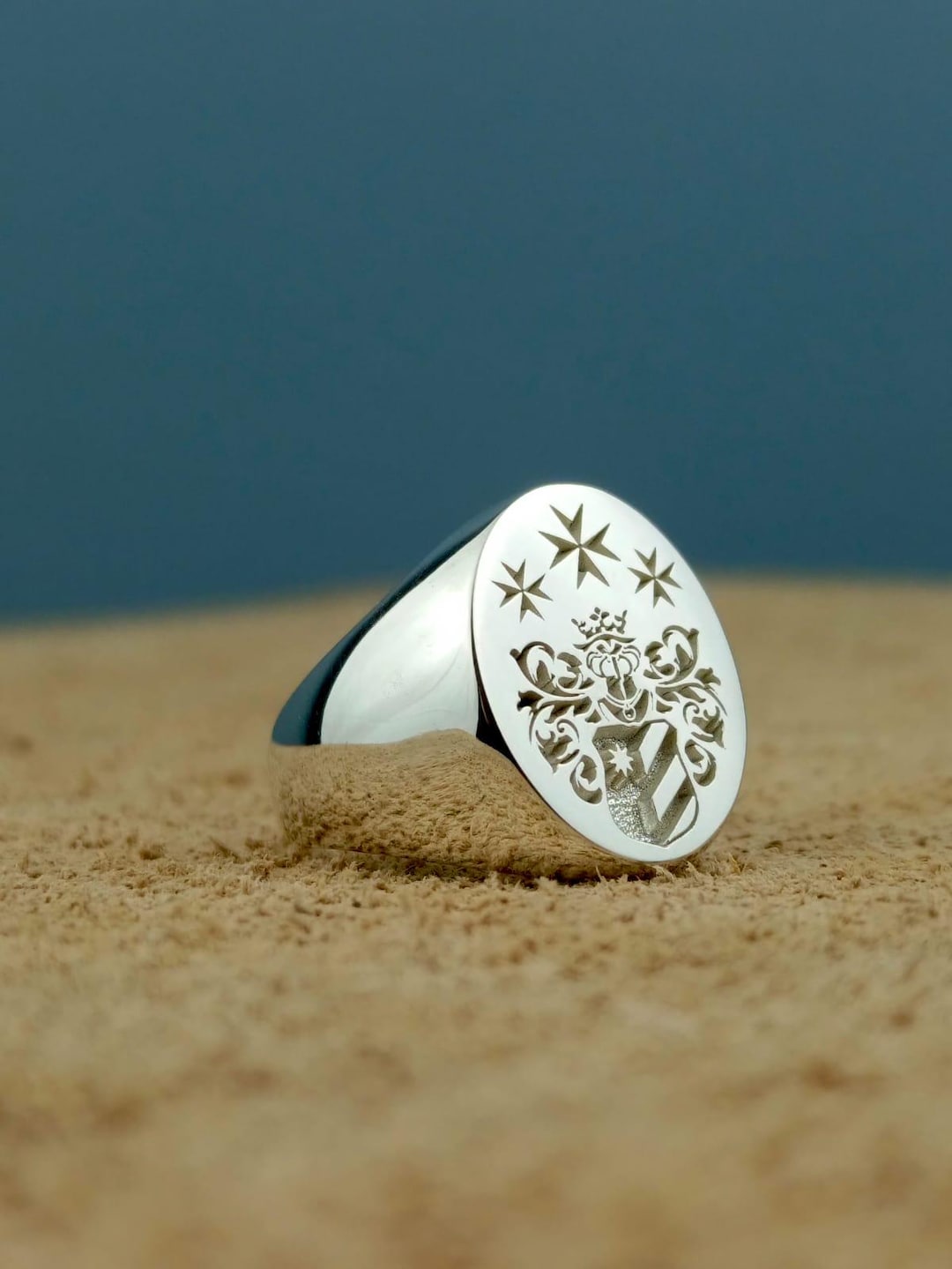 Custom Made Family Crest Signet Ring, Personalized Coat of Arms Ring ...