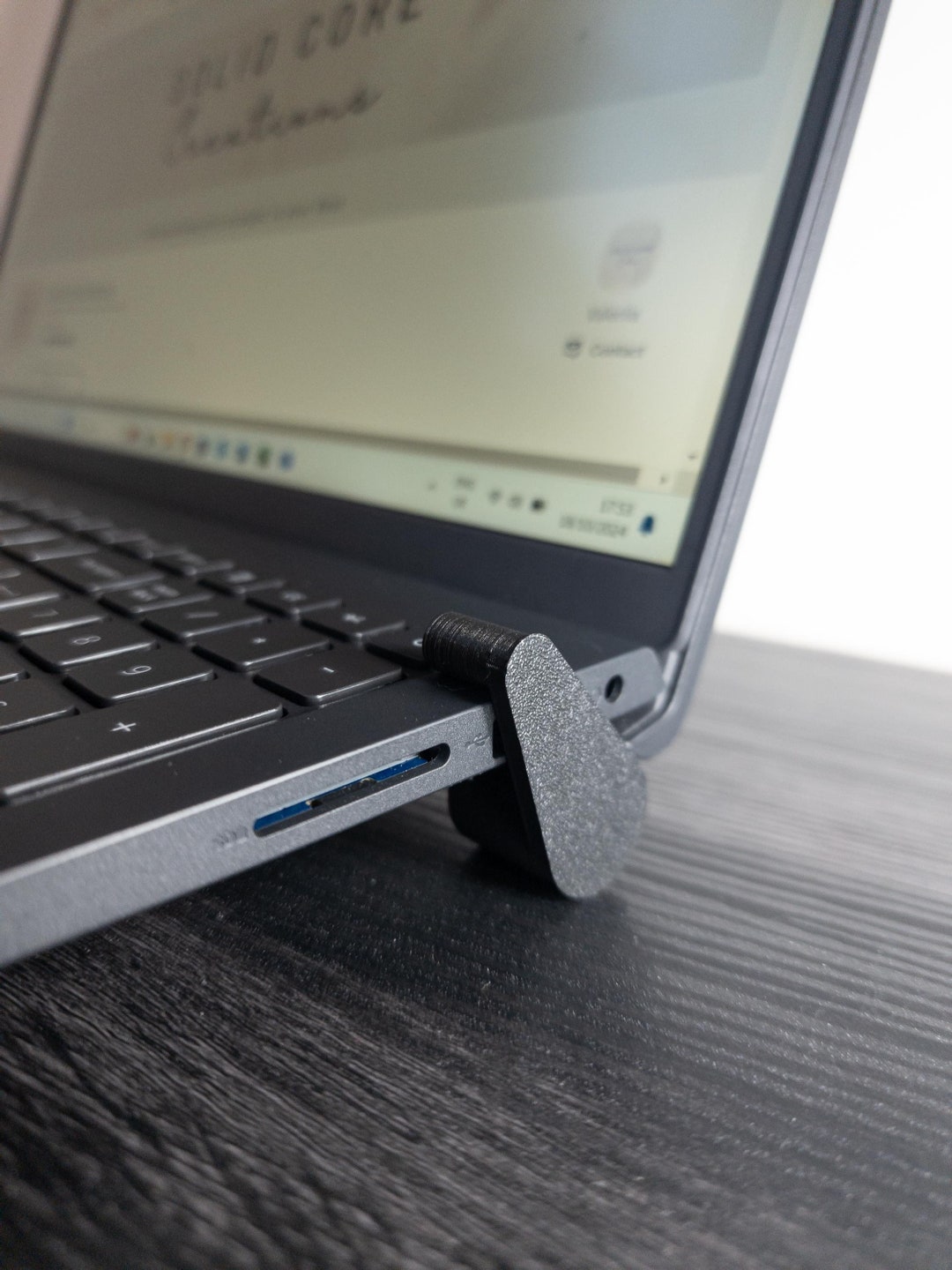 Minimalist Black Laptop Stand: Ergonomic Travel-friendly Notebook Riser ...