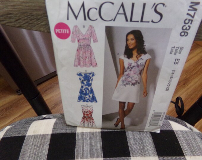 Vogue 1627 Designer Nina Ricci Asian Inspired Tunic With Side ...