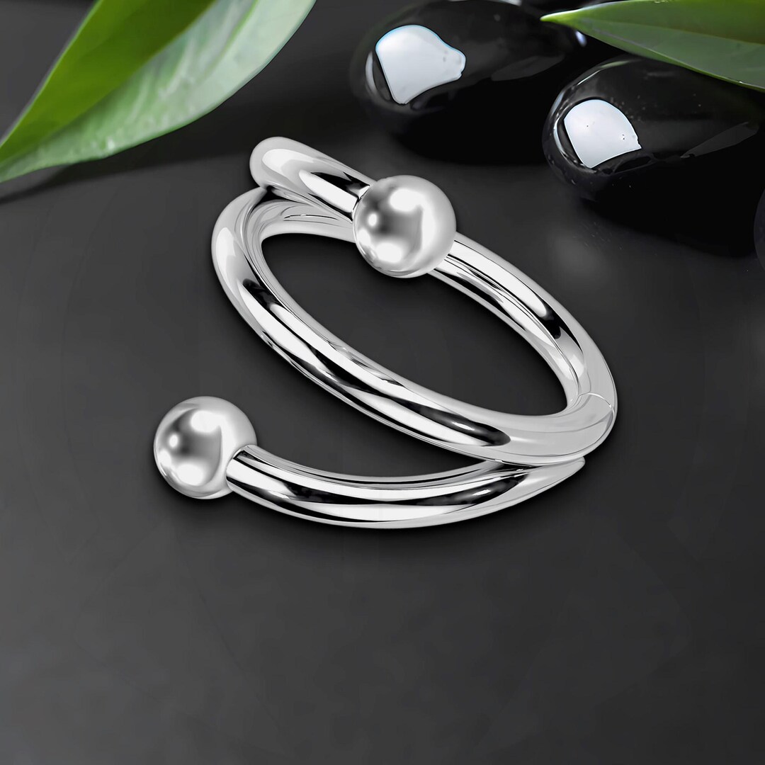 Titanium Clicker Ring in Spiral Shape and Balls, Earlobe Piercing ...