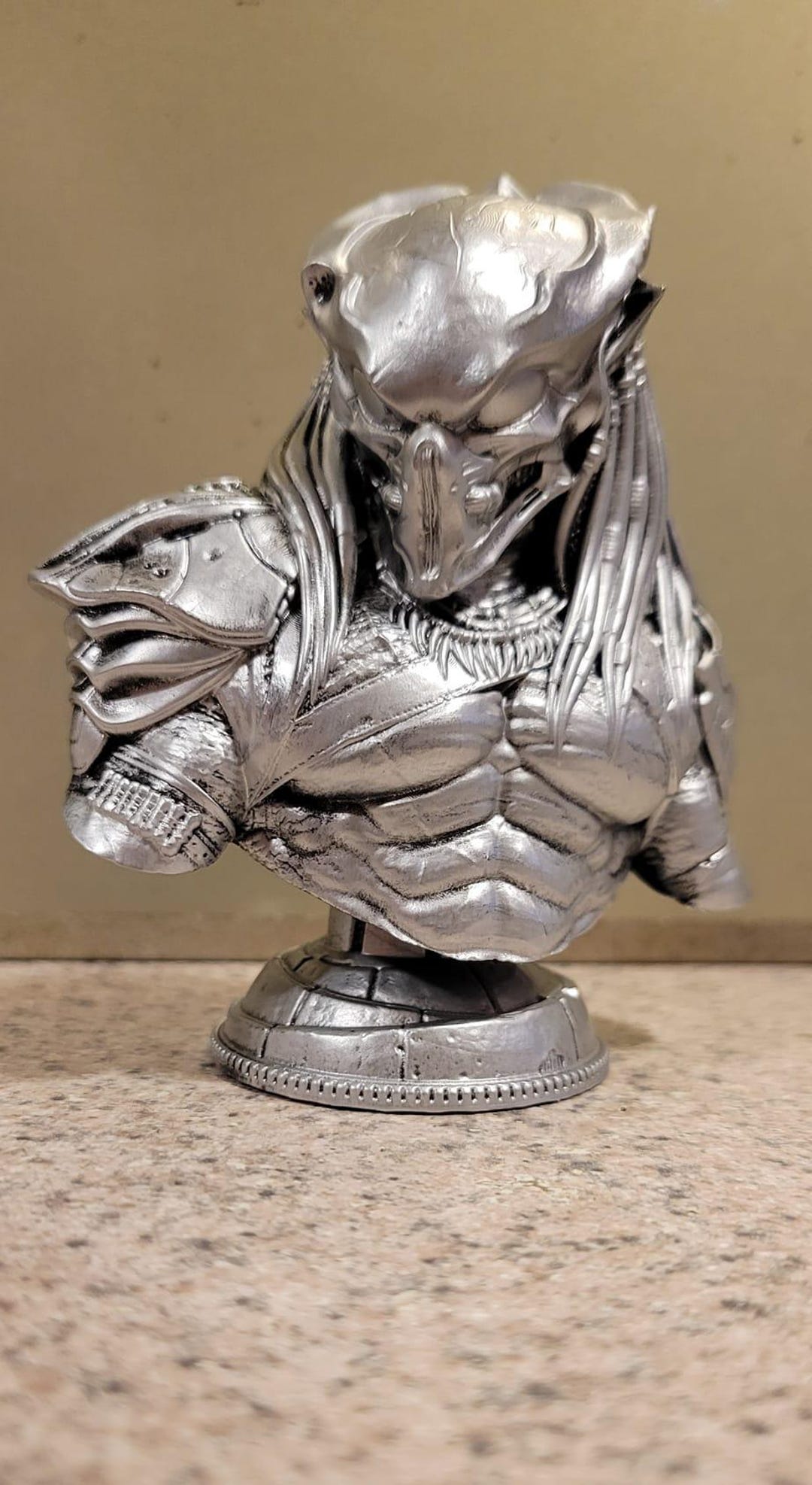 Predator Perfection: the Ultimate Alien Trophy for Your Shelf - Etsy
