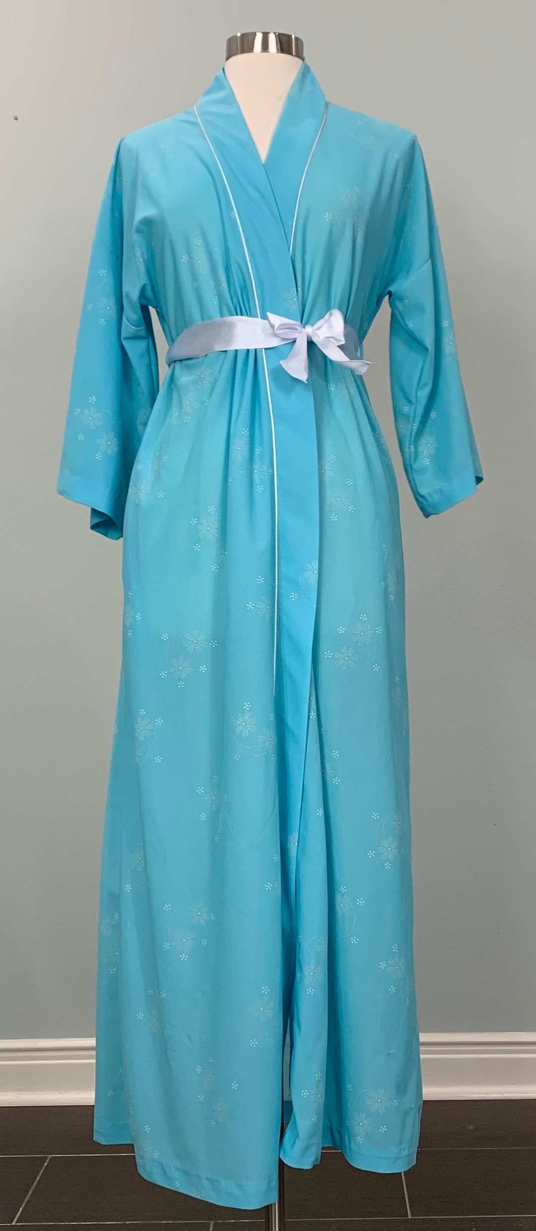 1960s Aqua Blue Floral Maxi Robe by T.V. Loungers Size 6/8 60s Mod ...