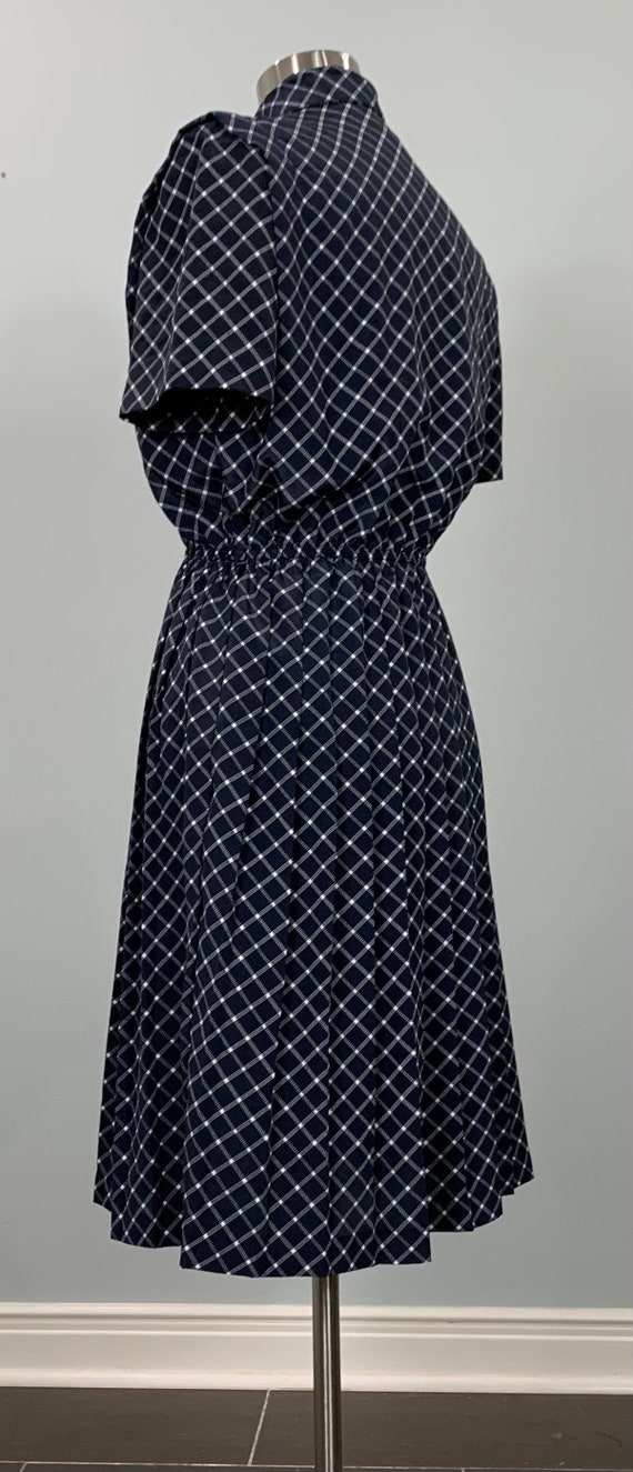 Navy Blue and White Short Sleeve Pleated Secretary Dr… - Gem