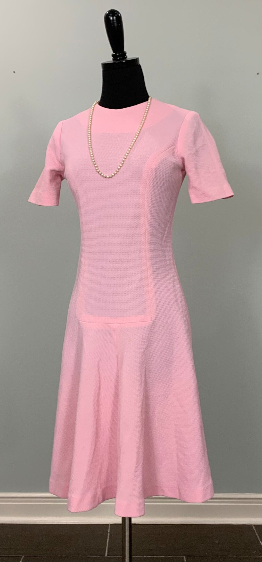 Pink Short Sleeve Mod Mini Dress by Sears Size 00/0 60s Mod Pink Mini ...