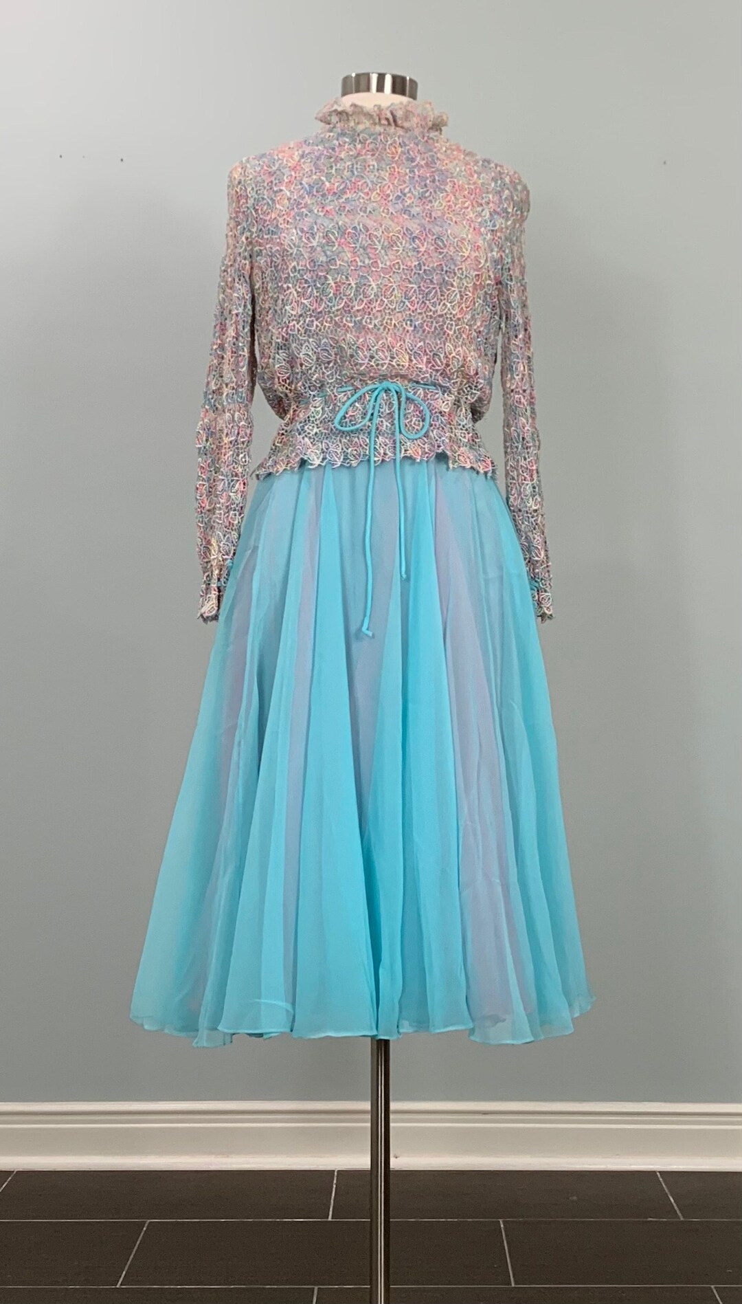 Flowy Aqua Blue Floral Lace Chiffon Gown - Size 8/10 - 60s Pastel Lace ...