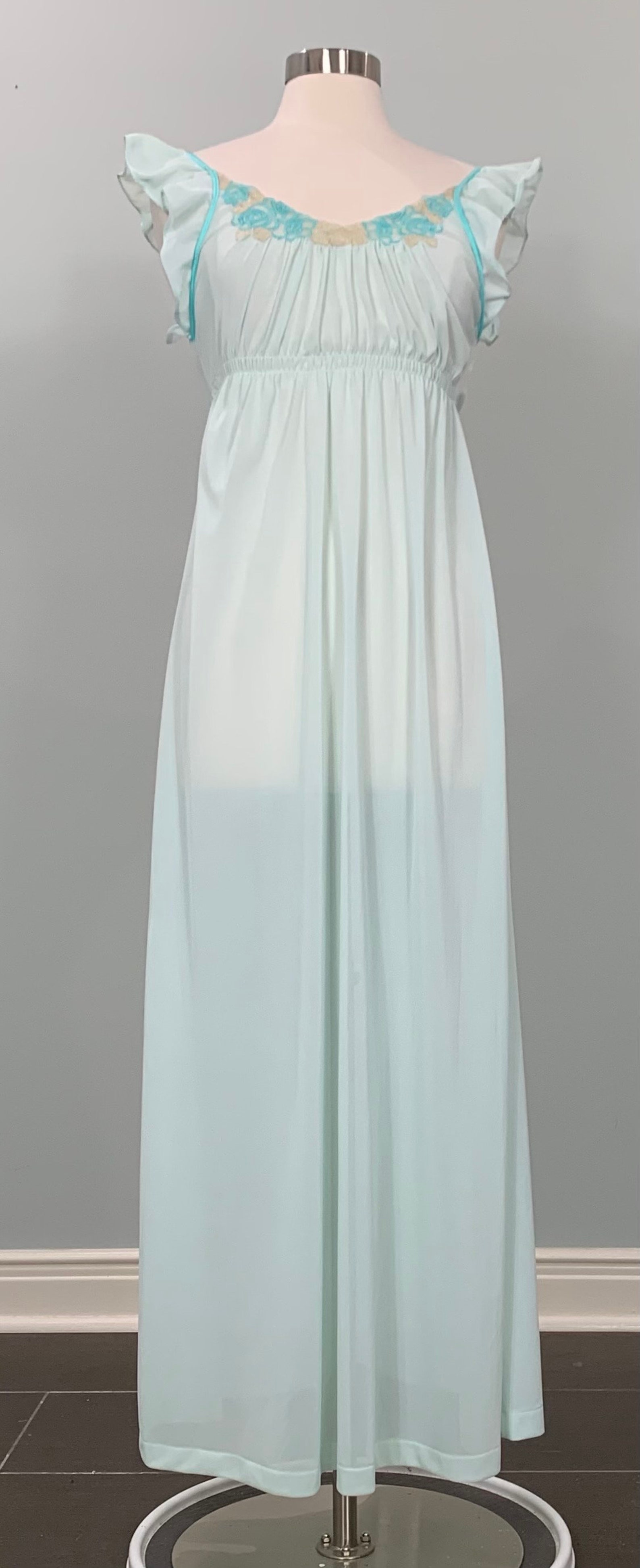Light Blue Night Gown With Ruffled Cap Sleeve by Gossard Artemis Size 2 ...
