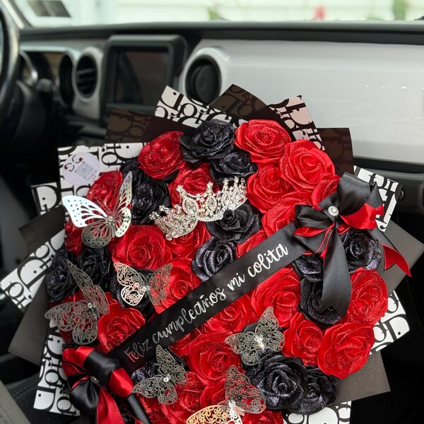 Red Black Bouquet - Etsy