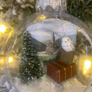 Hedwig on Luggage Trolley Cart Christmas Ball Harry Potter - Etsy