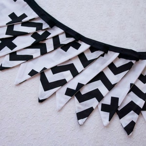 Children's Black and White Chevron Bunting 4m Long - Etsy