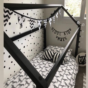Children's Black and White Chevron Bunting 4m Long - Etsy