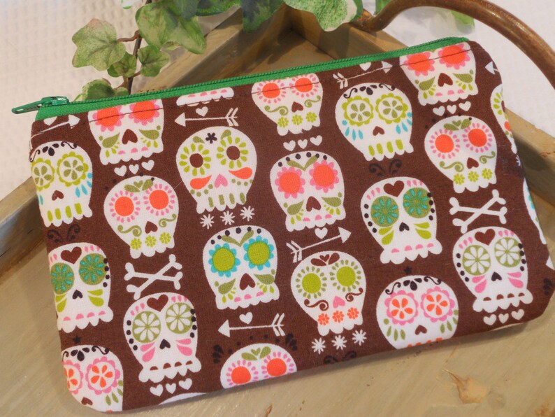 Padded ZIPPER POUCH in bone Head - Etsy