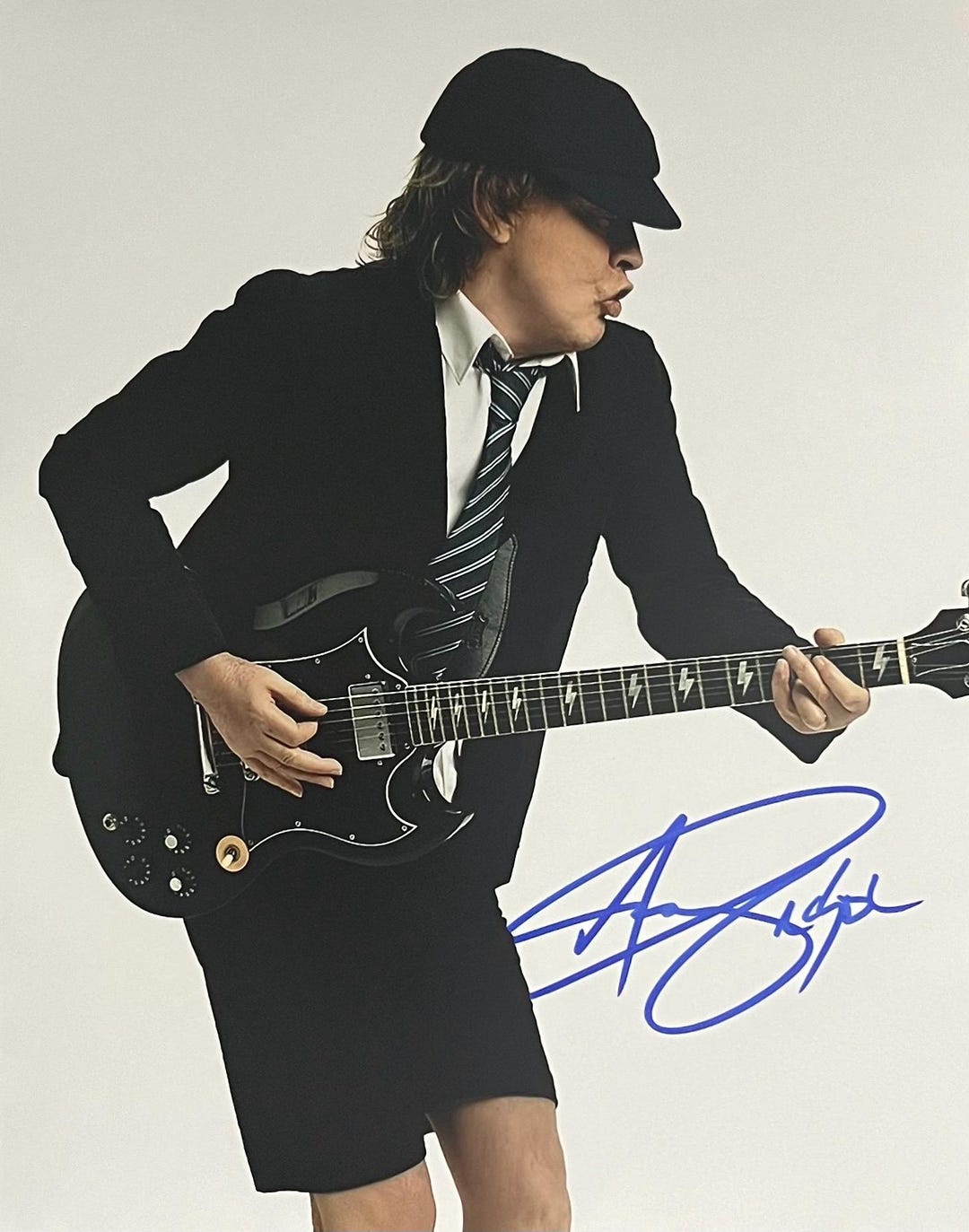 Angus Young ACDC, Hand Signed 8x10 Signed 8x10 Photo With COA - Etsy