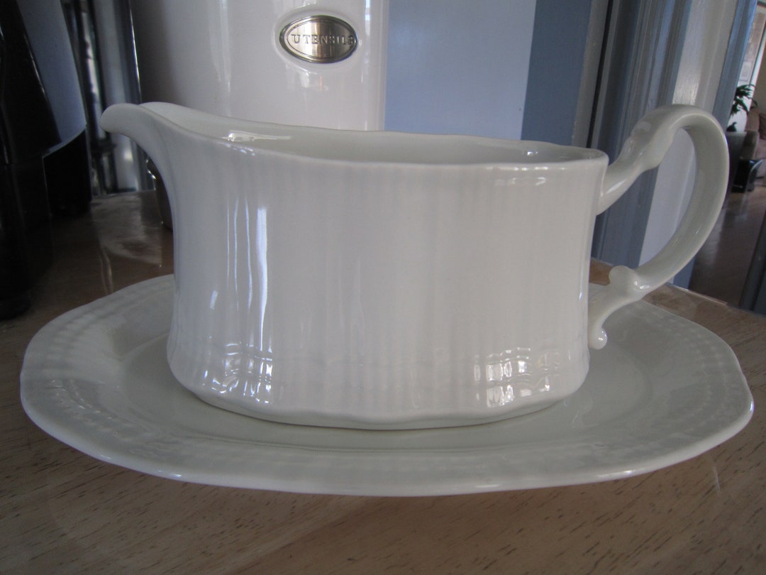 Mikasa Allura White Gravy Boat W/under Plate - Etsy