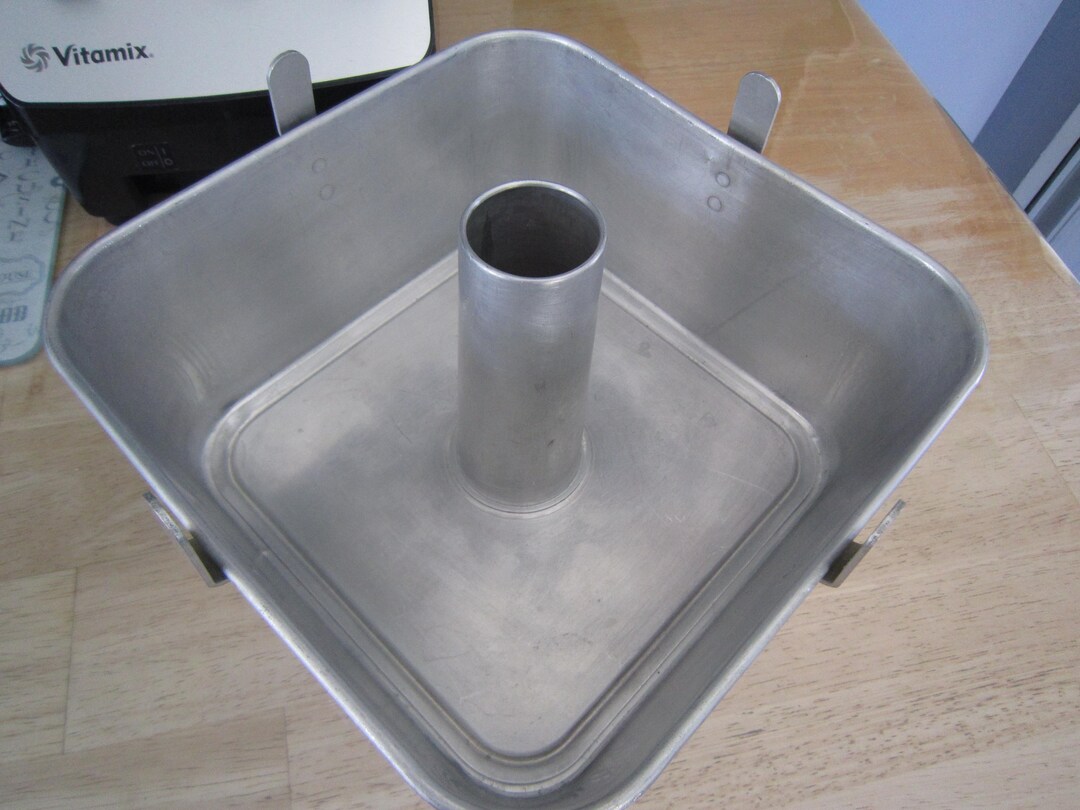 Comet the Popular Aluminum, Square Two-part Baking Pan, Bundt, Angel ...