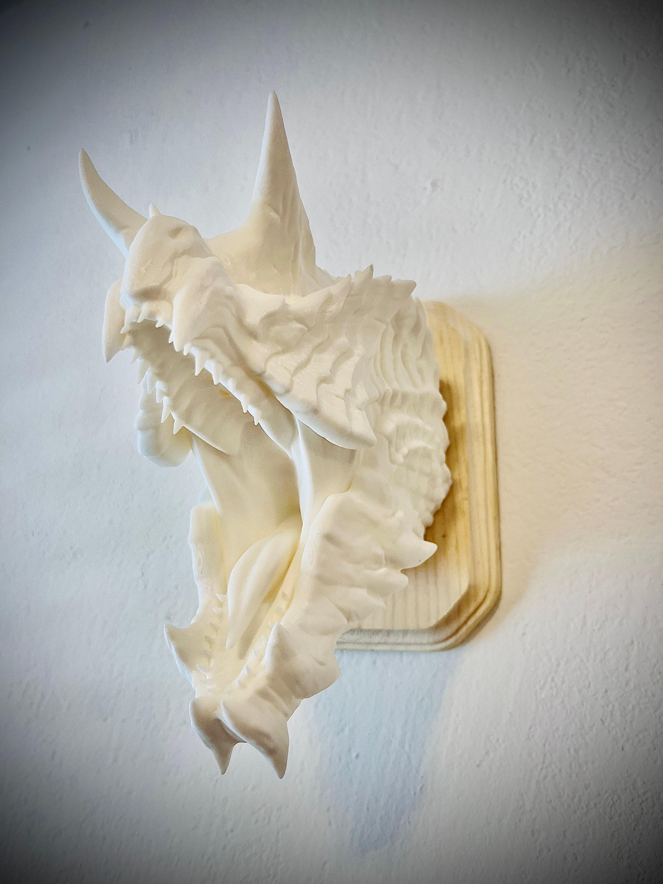 Monster Hunter Glavenus Inspired Wall Trophy Lamp to Decorate Your Room ...