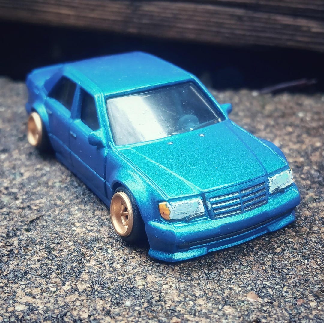 Custom 1/64 Diecast Mercedes Benz 500 E in Blue Made From Hotwheels - Etsy