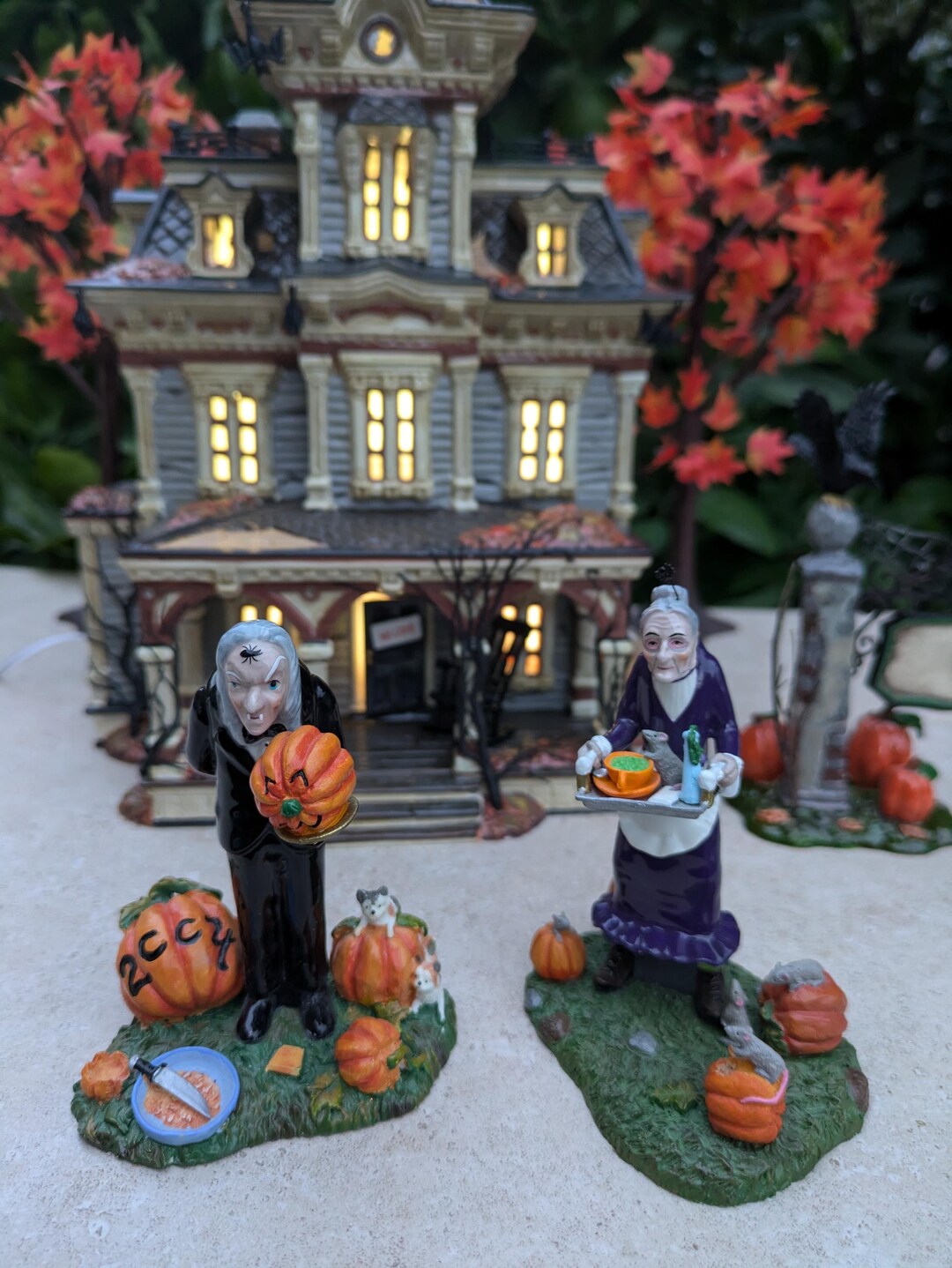 Dept 56 Grimsly Manor Bundle With Maple Trees-spooky Sign and Haunting ...